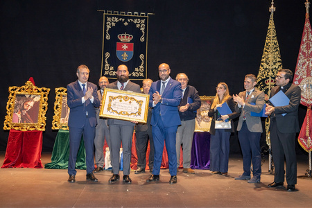 José Ángel Navarro Porra: “Da igual cautivo, nazareno o crucificado es ...